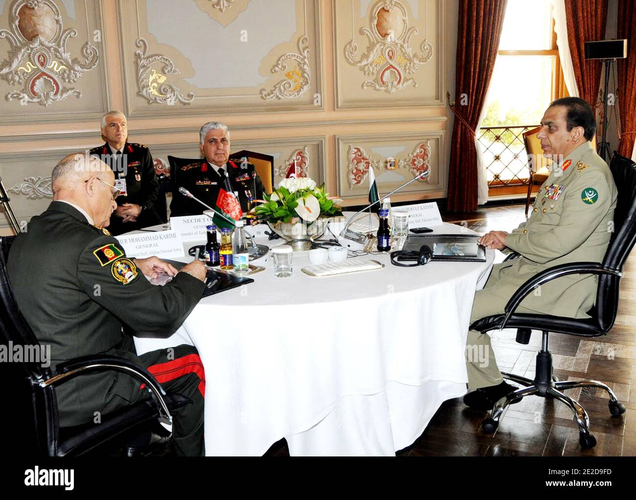 Chief of Army Staff of Pakistan Gen. Ashfaq Parvez Kayani meeting with ...
