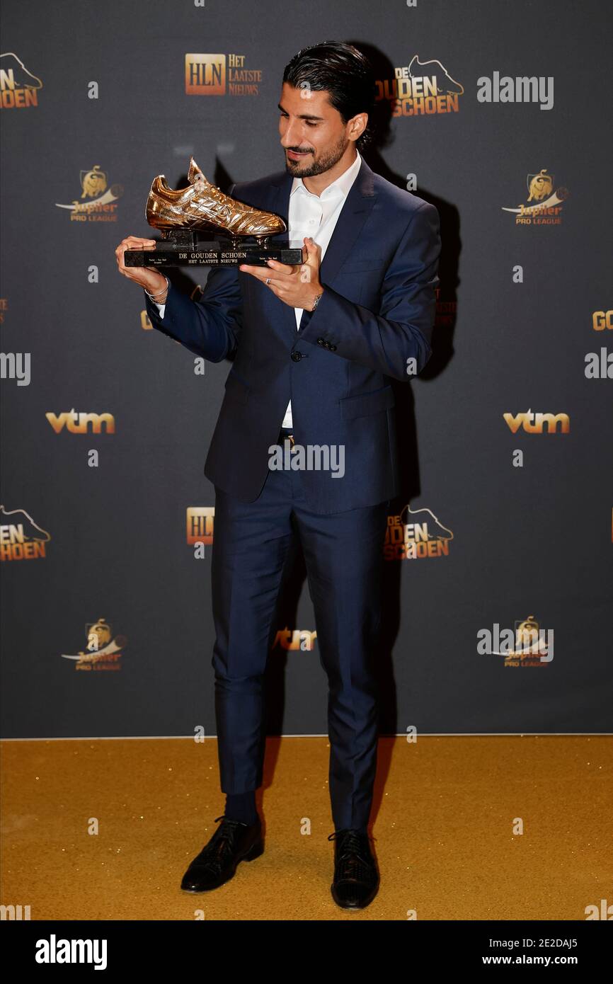 Golden shoe refaelov hi-res stock photography and images - Alamy