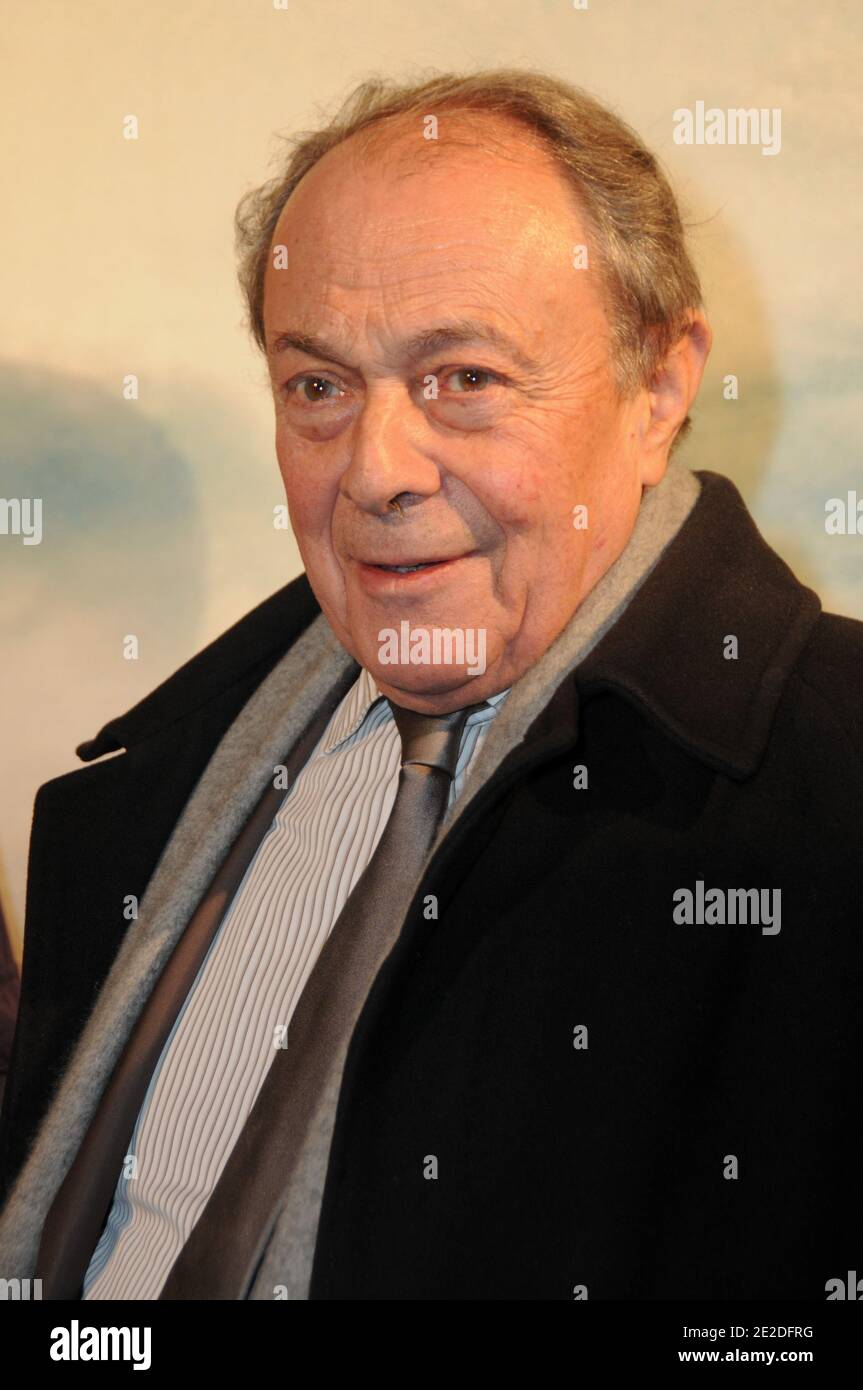 Michel Rocard attending the premiere of 'L'ordre et la morale' held at ...