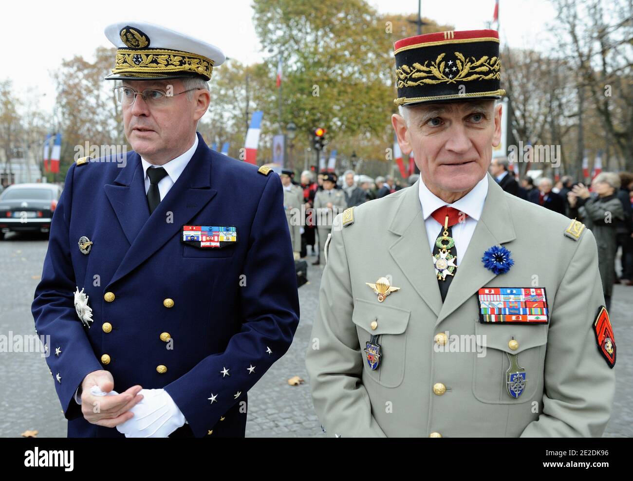 Army Chief of Staff Admiral Edouard Guillaud and French military ...