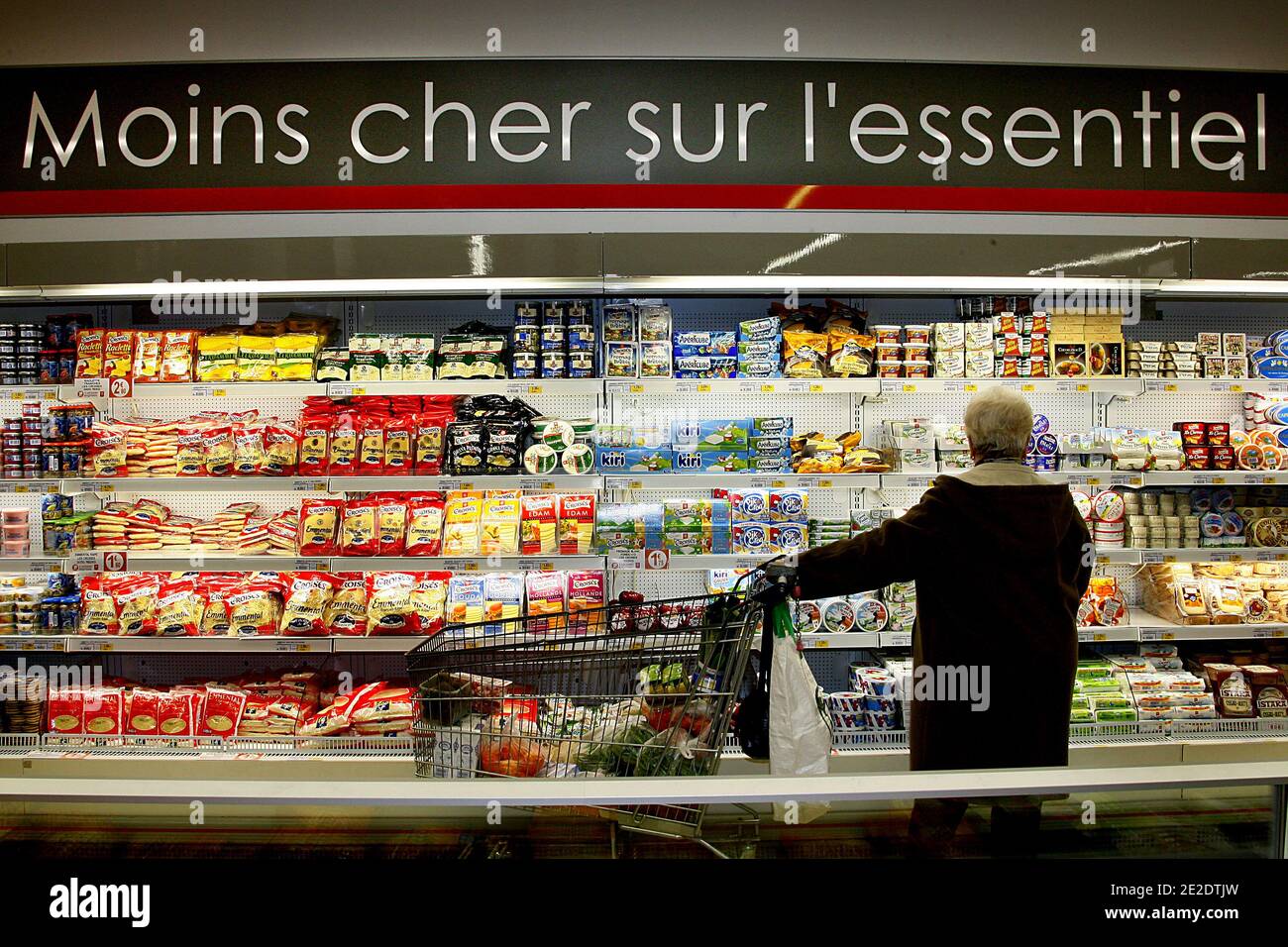 Consommateurs hi-res stock photography and images - Alamy