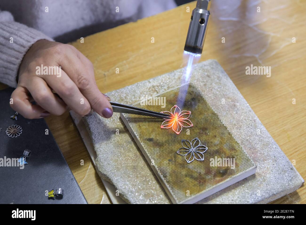 Burner heating in the production and repair of silver jewelry. Heating ...