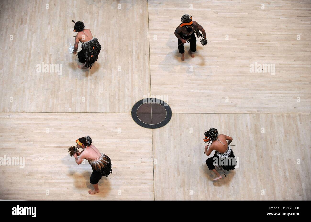 Wuk wuk hi-res stock photography and images - Alamy