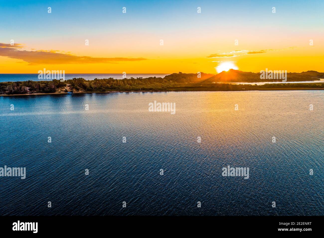 Seashore aerial hi-res stock photography and images - Alamy