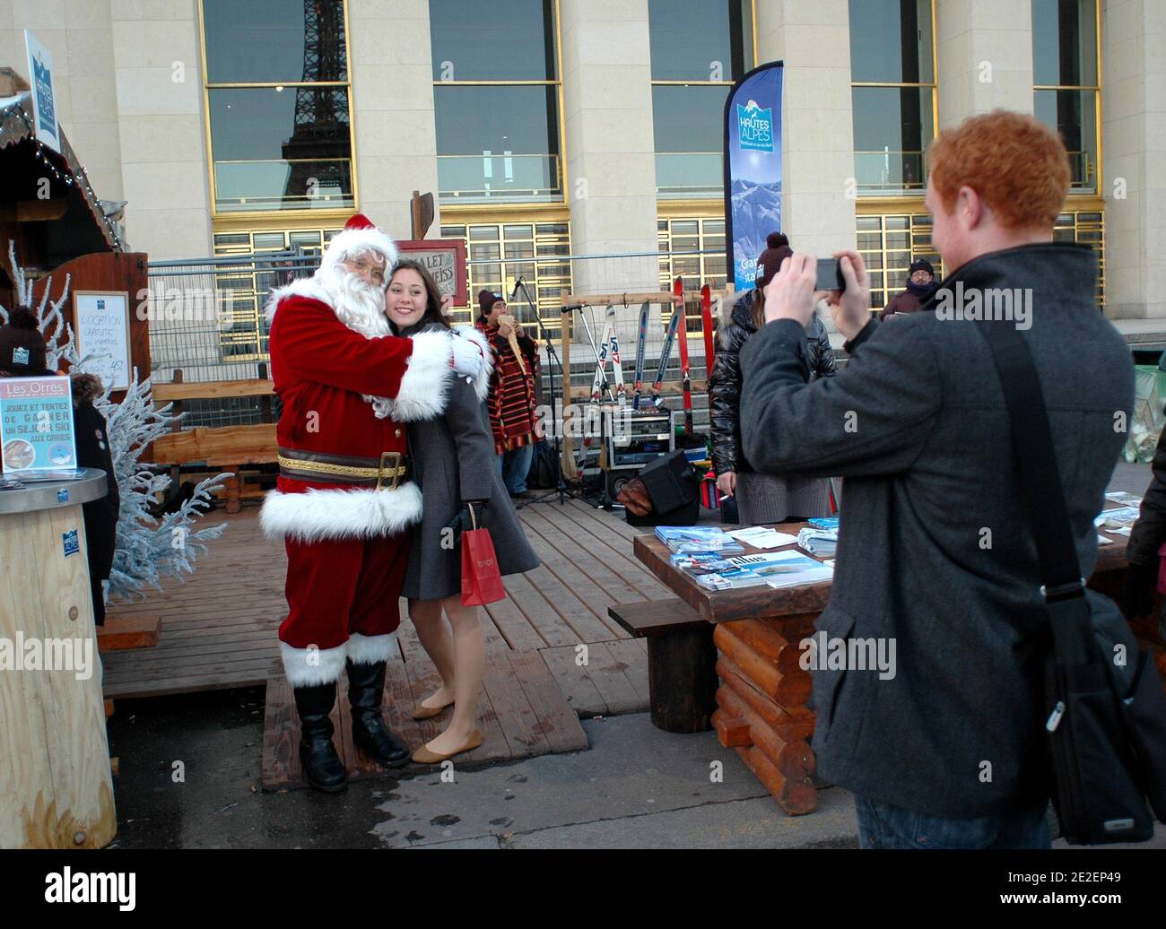 Noel a paris hi-res stock photography and images - Alamy