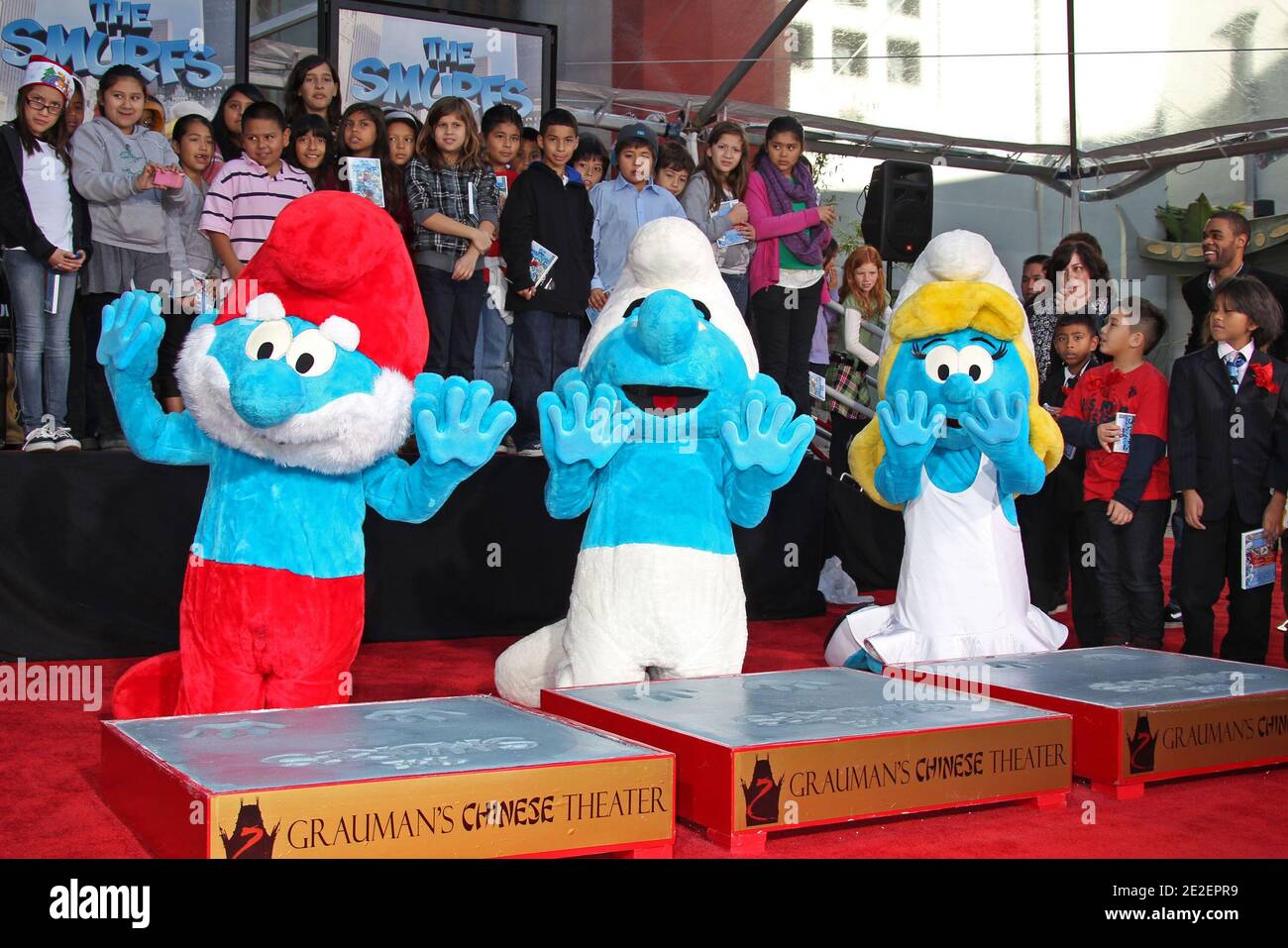 Smurfs hand hi-res stock photography and images - Alamy