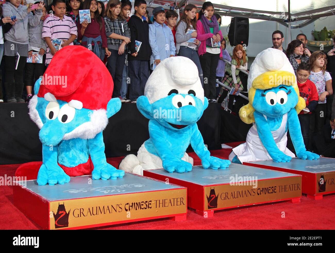 Smurfs hand hi-res stock photography and images - Alamy