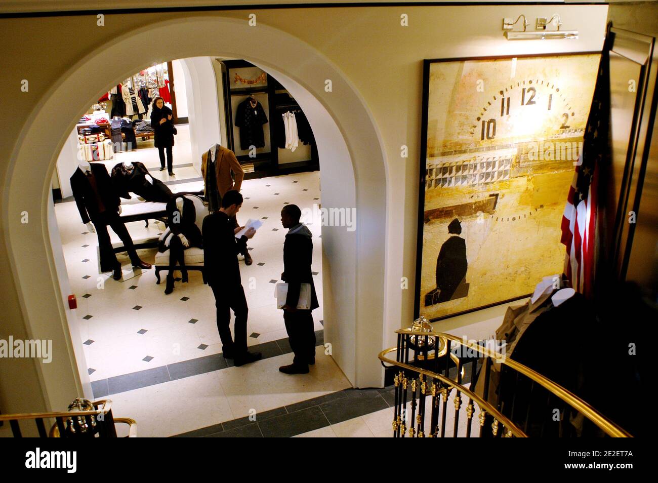 Gap store paris hi-res stock photography and images - Alamy