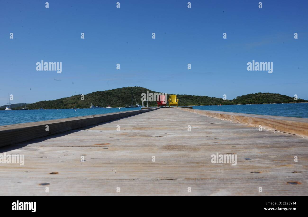 Ponton plage hi-res stock photography and images - Alamy