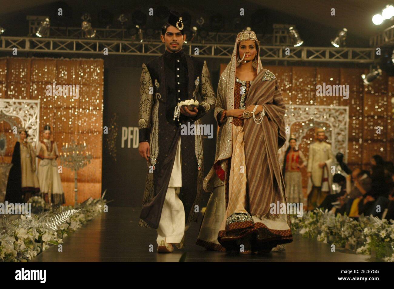 Fashion models ramp hi-res stock photography and images - Alamy