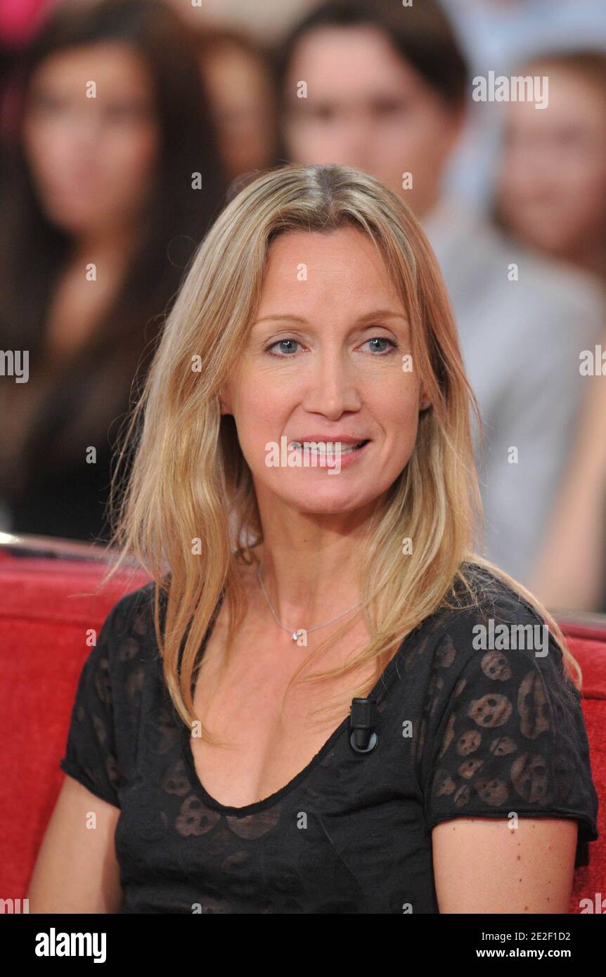 Catherine Marchal at the taping of Vivement Dimanche on November 14 ...