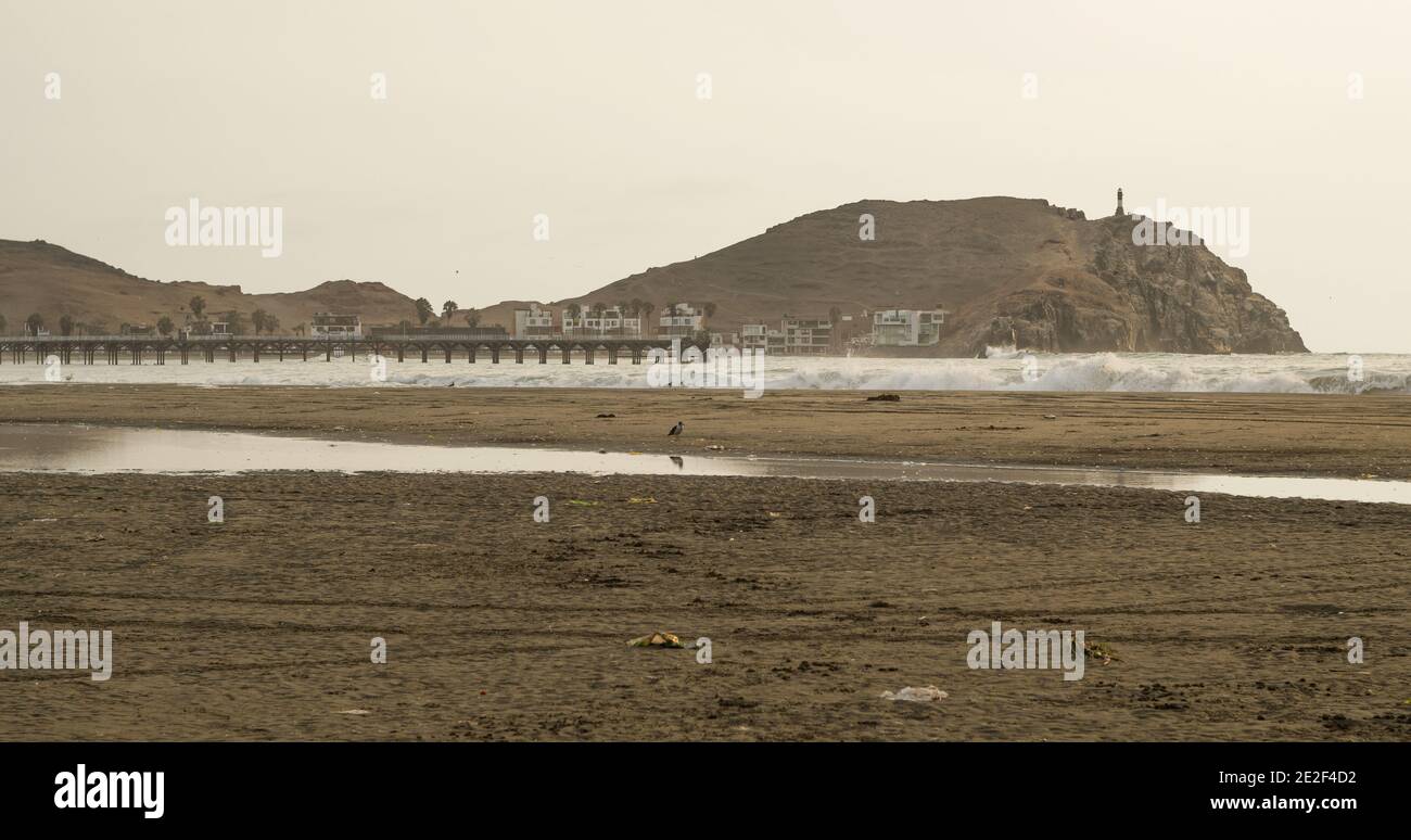 Cerro azul lima peru hi-res stock photography and images - Alamy