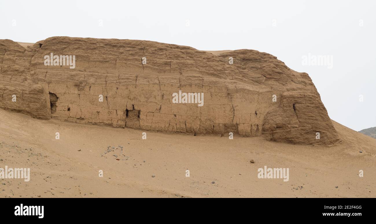 El Huarco - Cerro Azul, Pre hispanic, Giant wall of temple Stock Photo ...