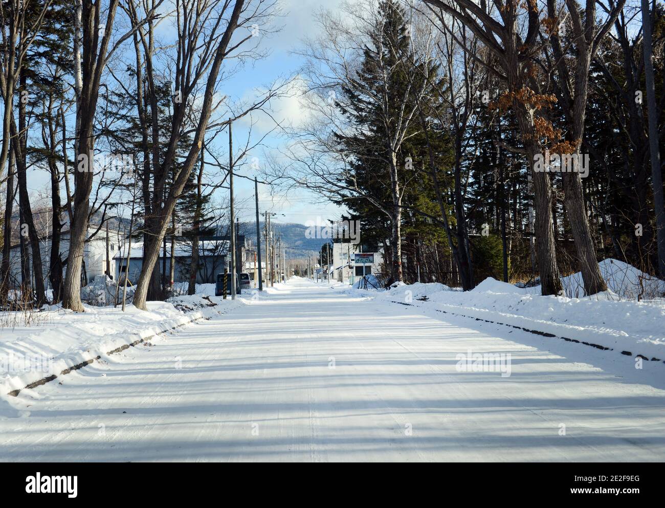 Driving on snow covered roads in Hokkaido, Japan Stock Photo - Alamy