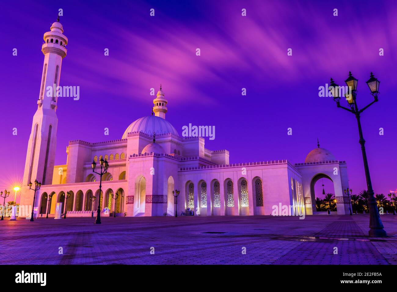 MANAMA, BAHRAIN - Jan 01, 2020: The Al-Fateh Mosque (Bahrain Grand ...