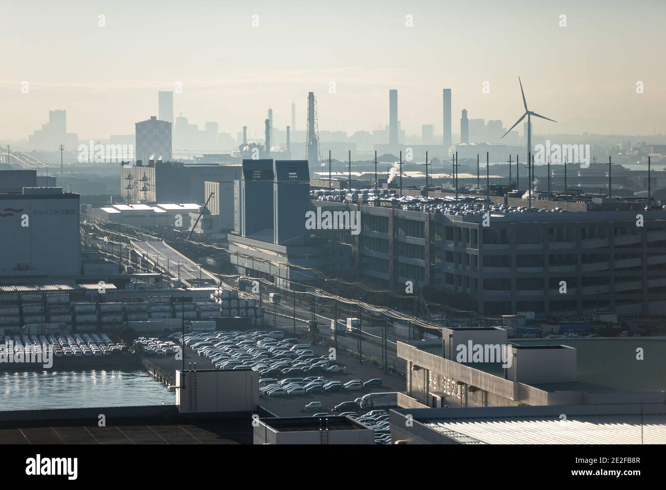 Kawasaki industrial zone in the Tokyo bay.The kawasaki industrial zone ...