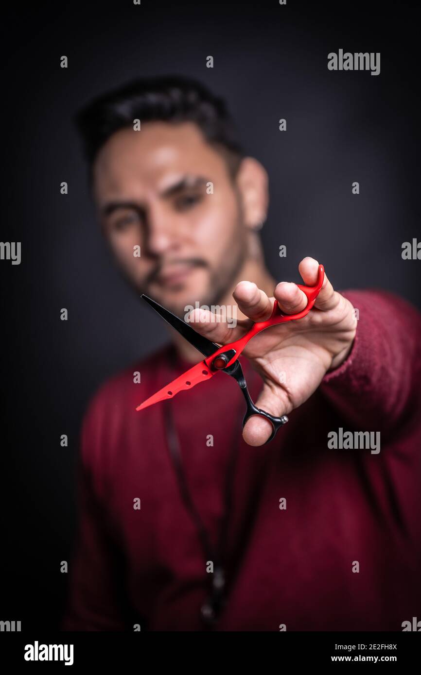 Barbers hand hi-res stock photography and images - Alamy