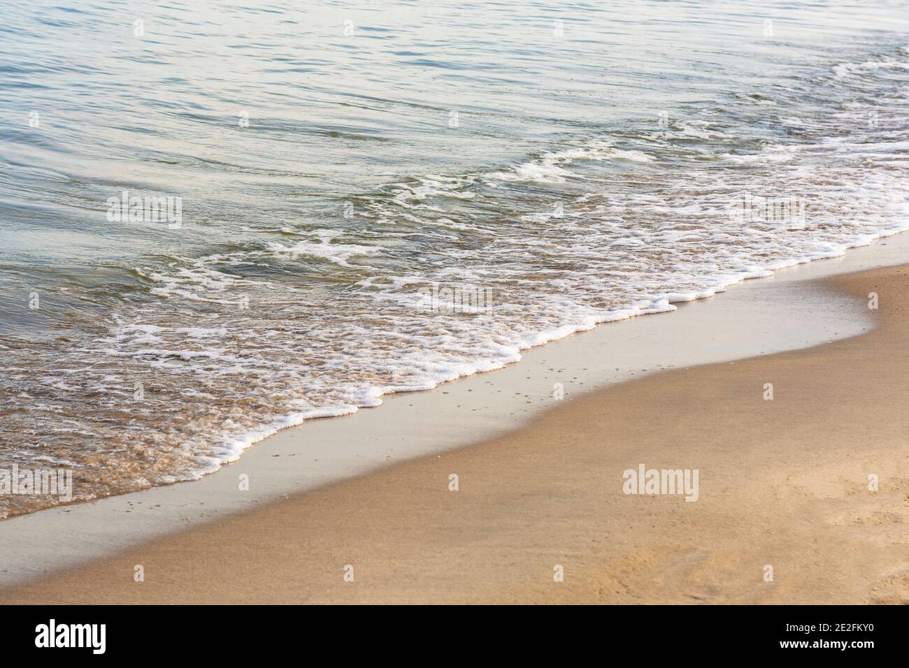 Soft focus surf background hi-res stock photography and images - Alamy