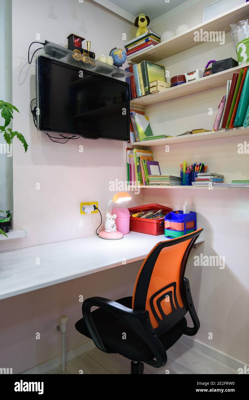 Tidy homework hi-res stock photography and images - Alamy