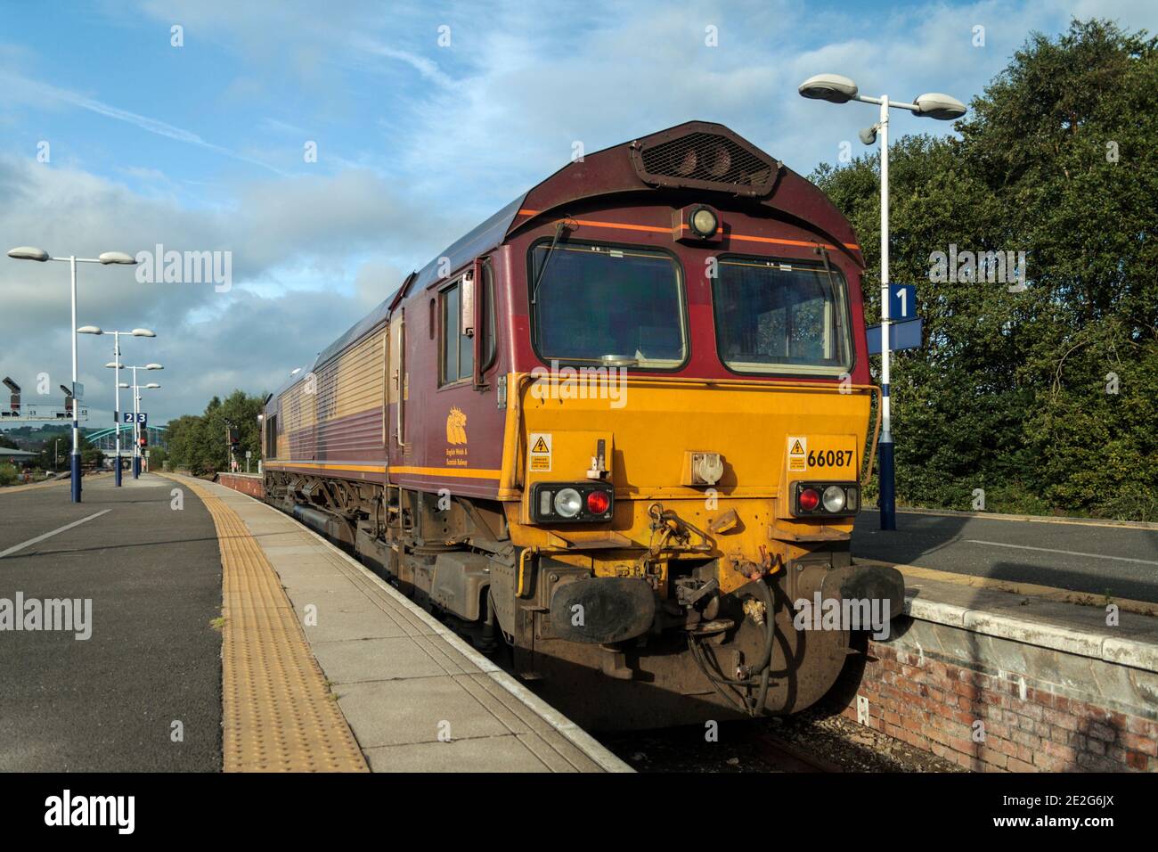 66087 at platform 3 at Blackburn station Stock Photo - Alamy