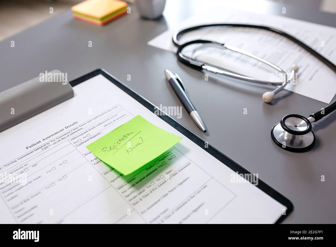 Doctor desk hi-res stock photography and images - Alamy