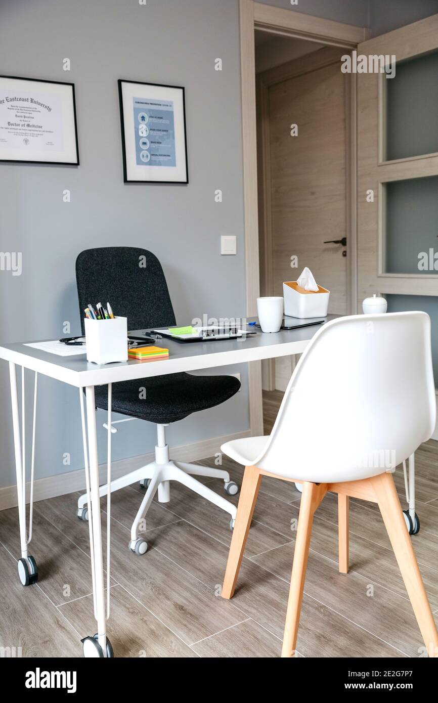 Empty Doctors Office High Resolution Stock Photography and Images - Alamy
