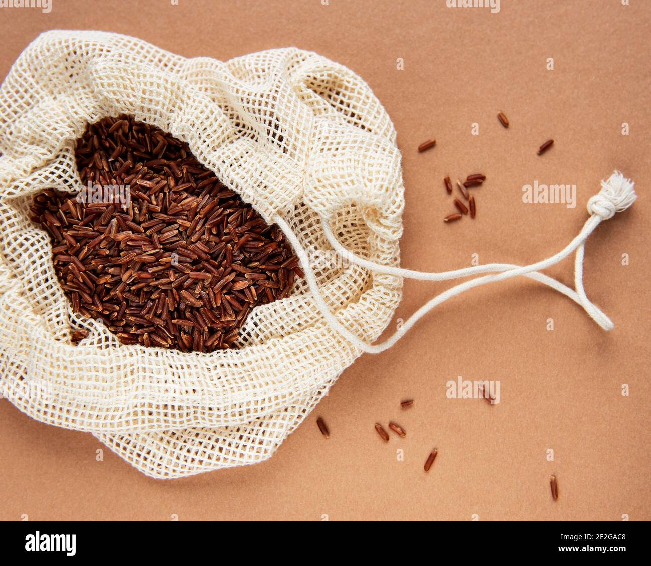 Raw cotton traditional hi-res stock photography and images - Alamy