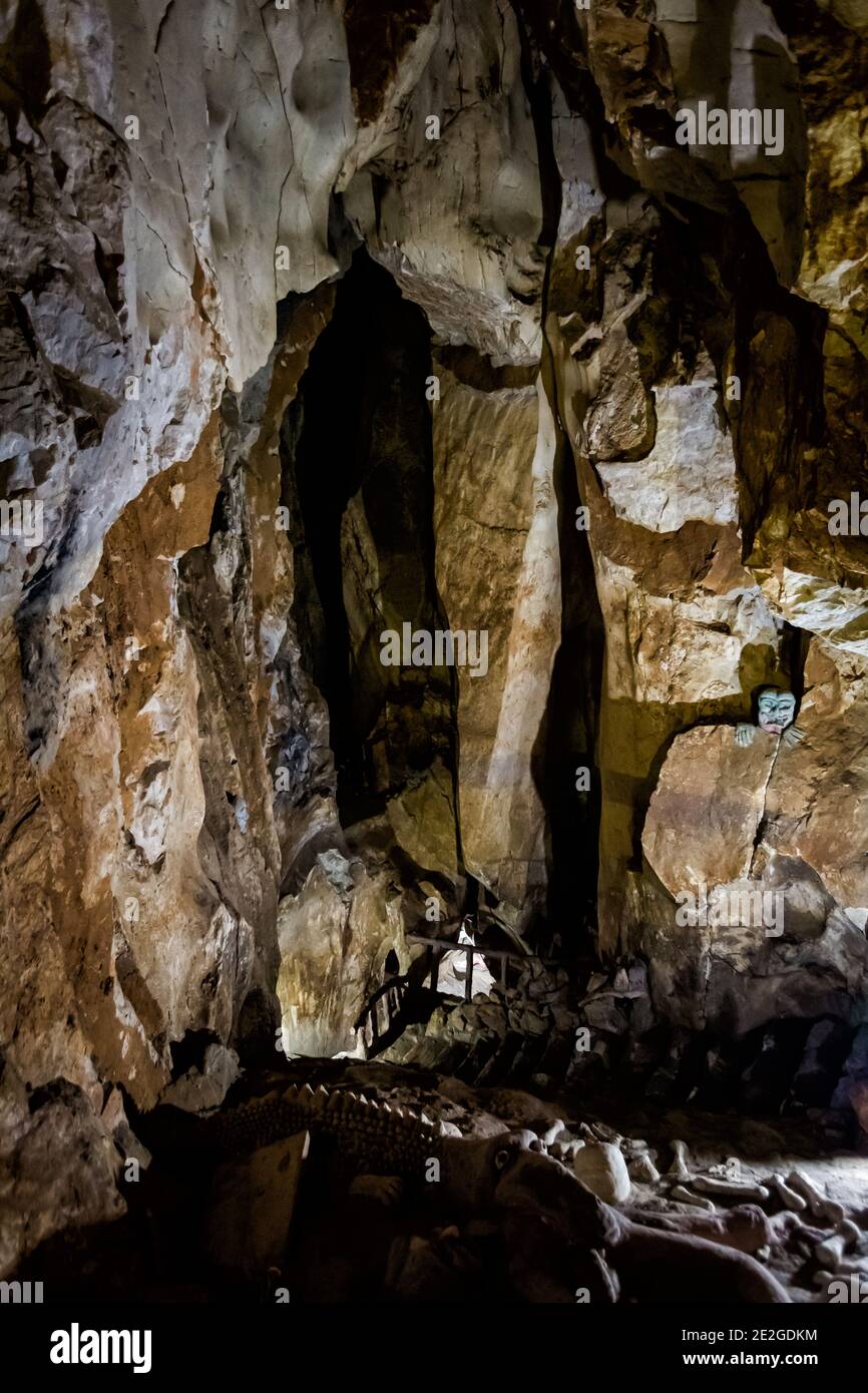 Beautiful sacred Am Phu Cave in Marble mountains, Danang, Vietnam ...
