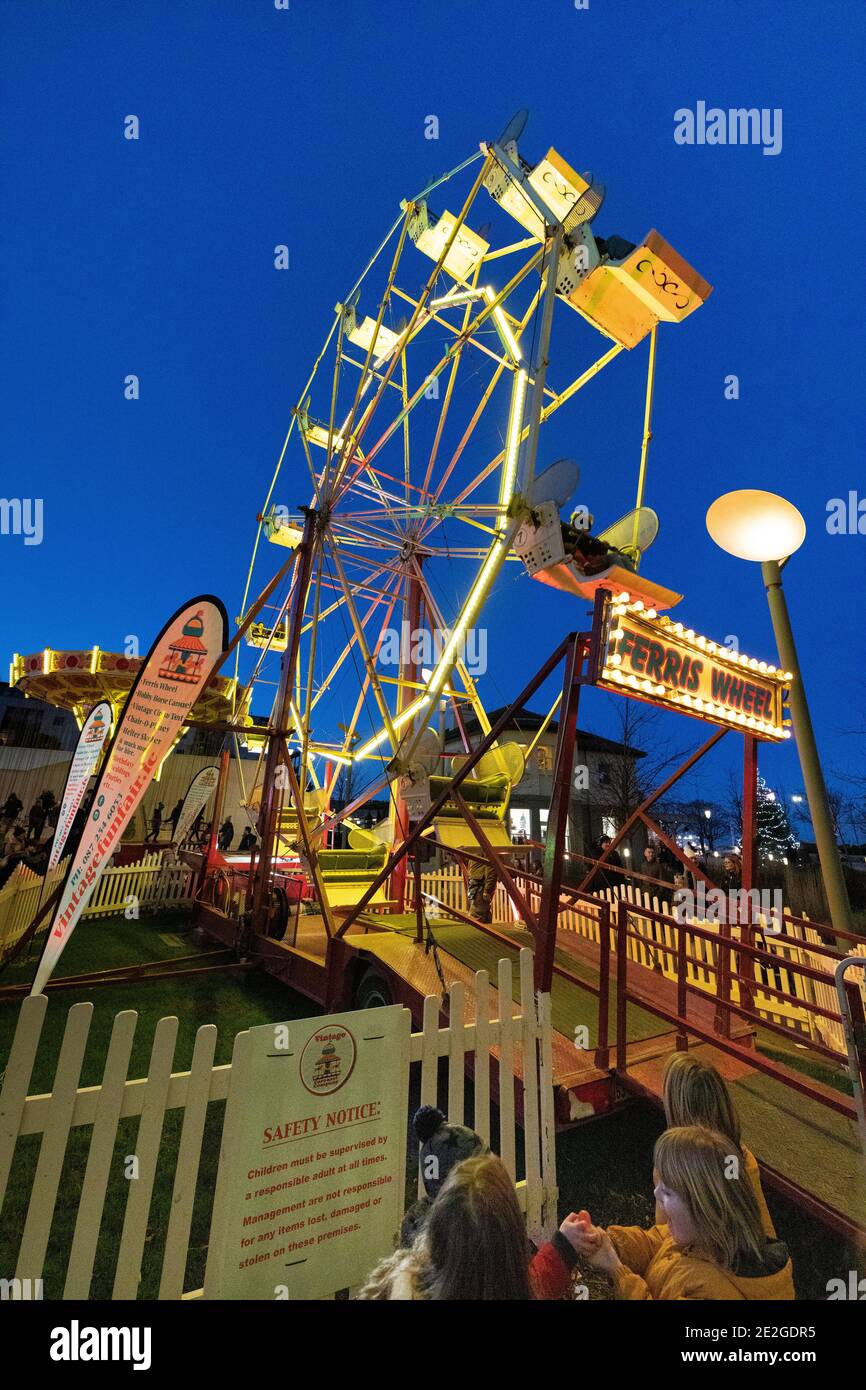 ferris wheel at funfair Stock Photo - Alamy