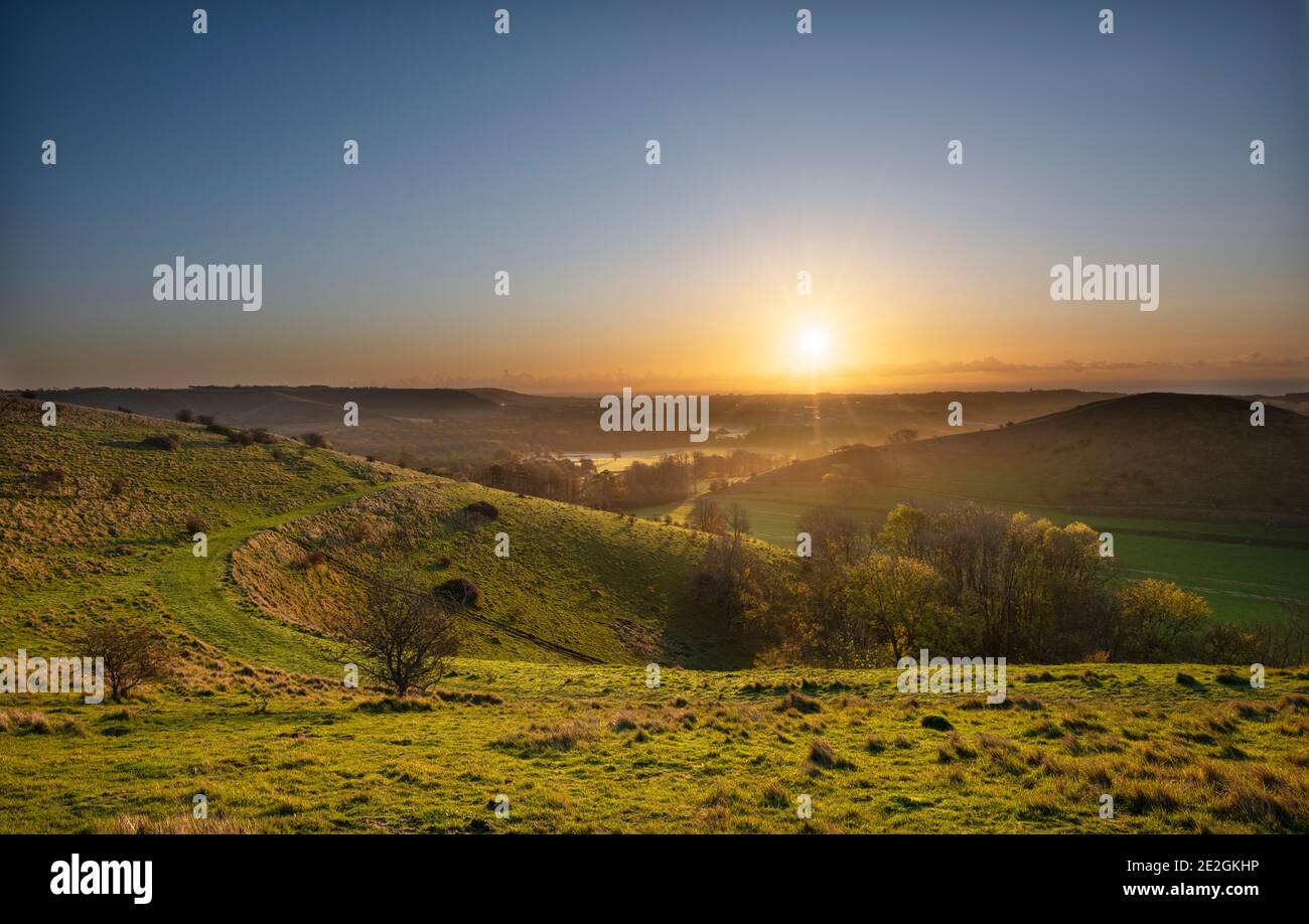 Kent Sunrise Fields High Resolution Stock Photography and Images - Alamy