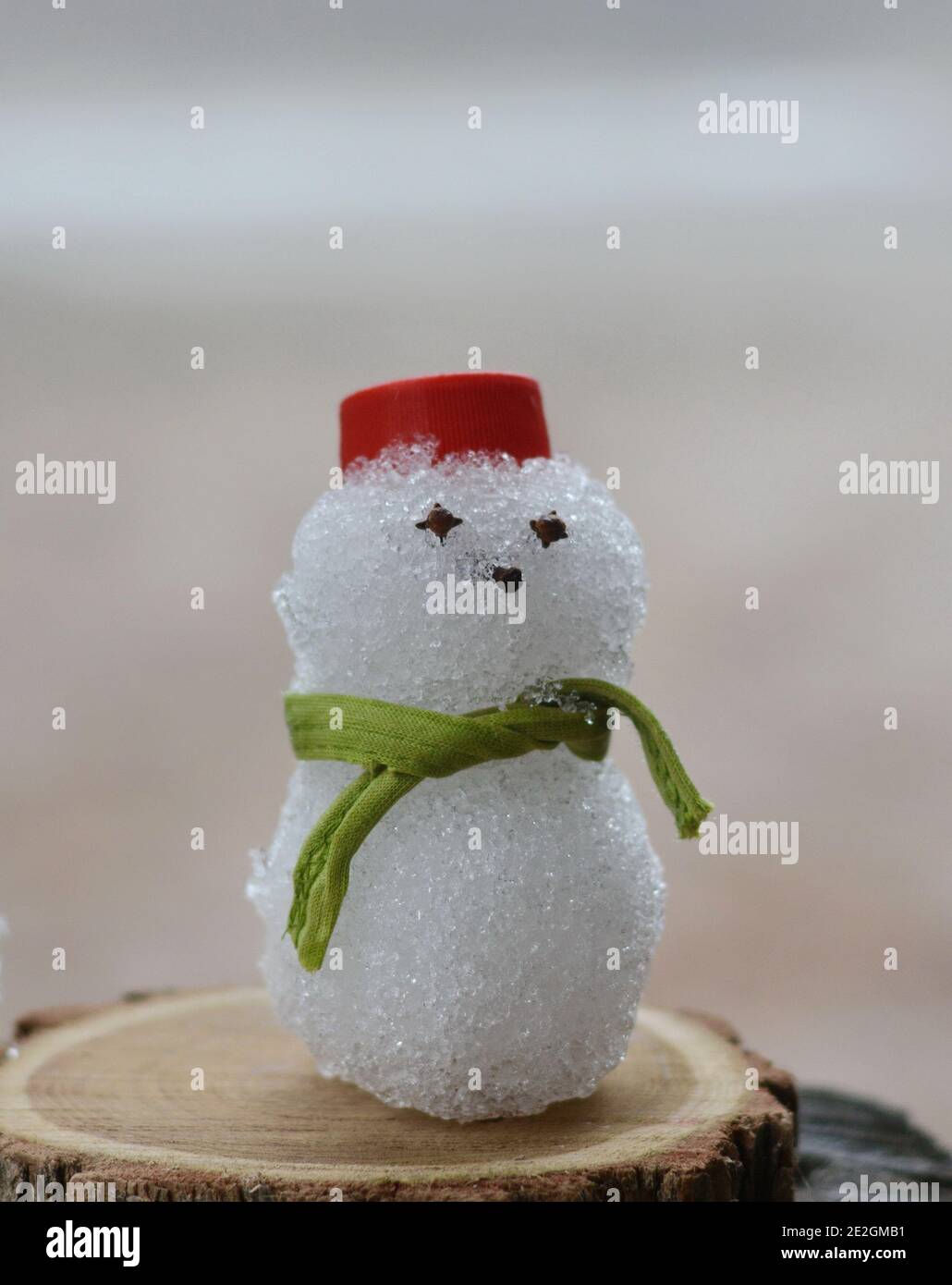 Singing snowmen hi-res stock photography and images - Alamy