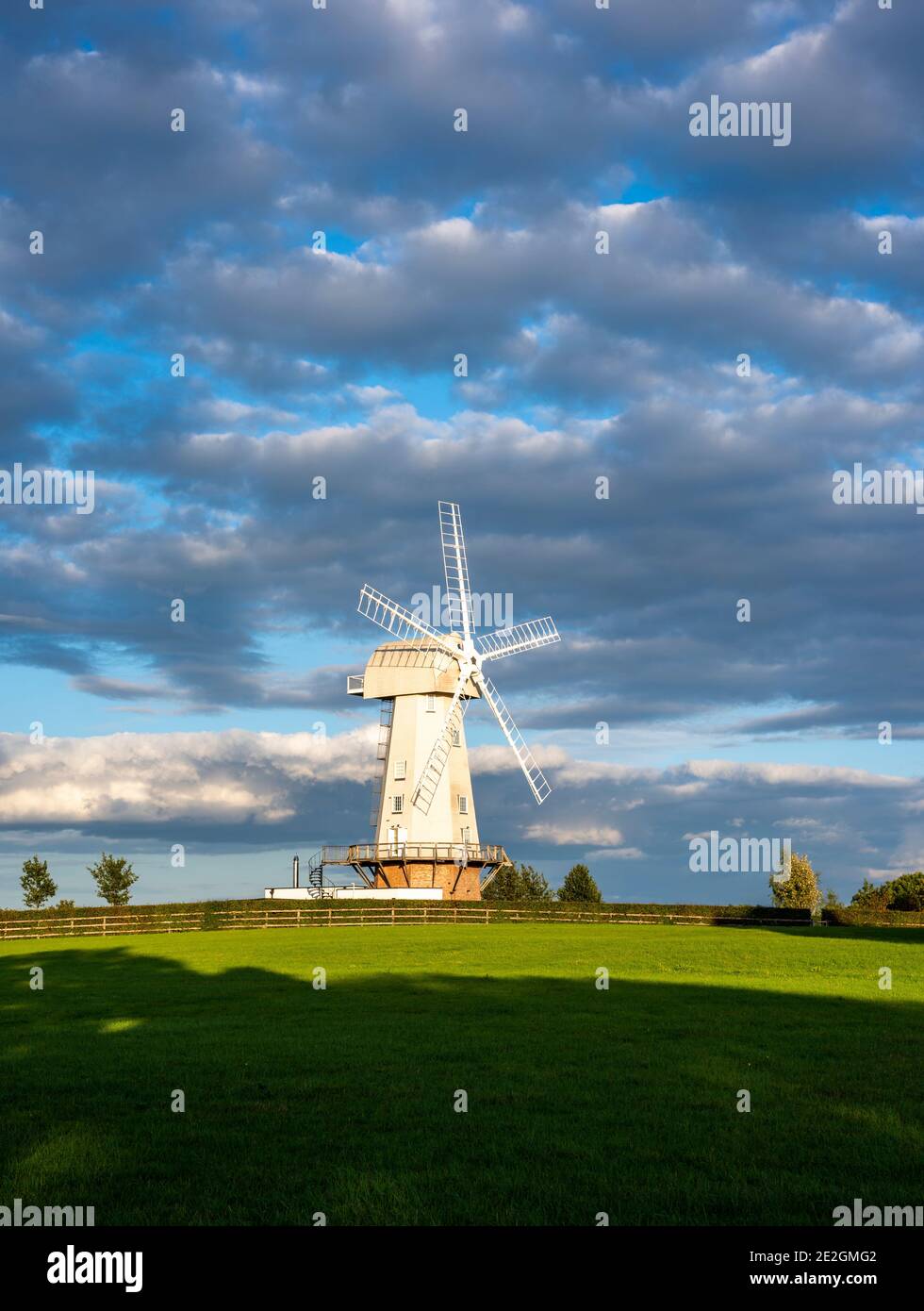 Ringle crouch green windmill hi-res stock photography and images - Alamy