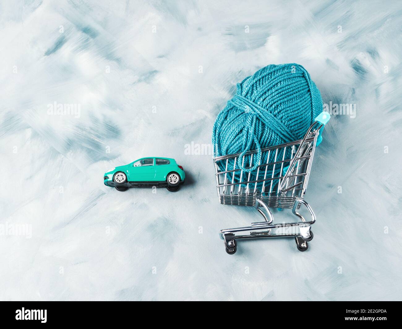 Delivery of wool hi-res stock photography and images - Alamy