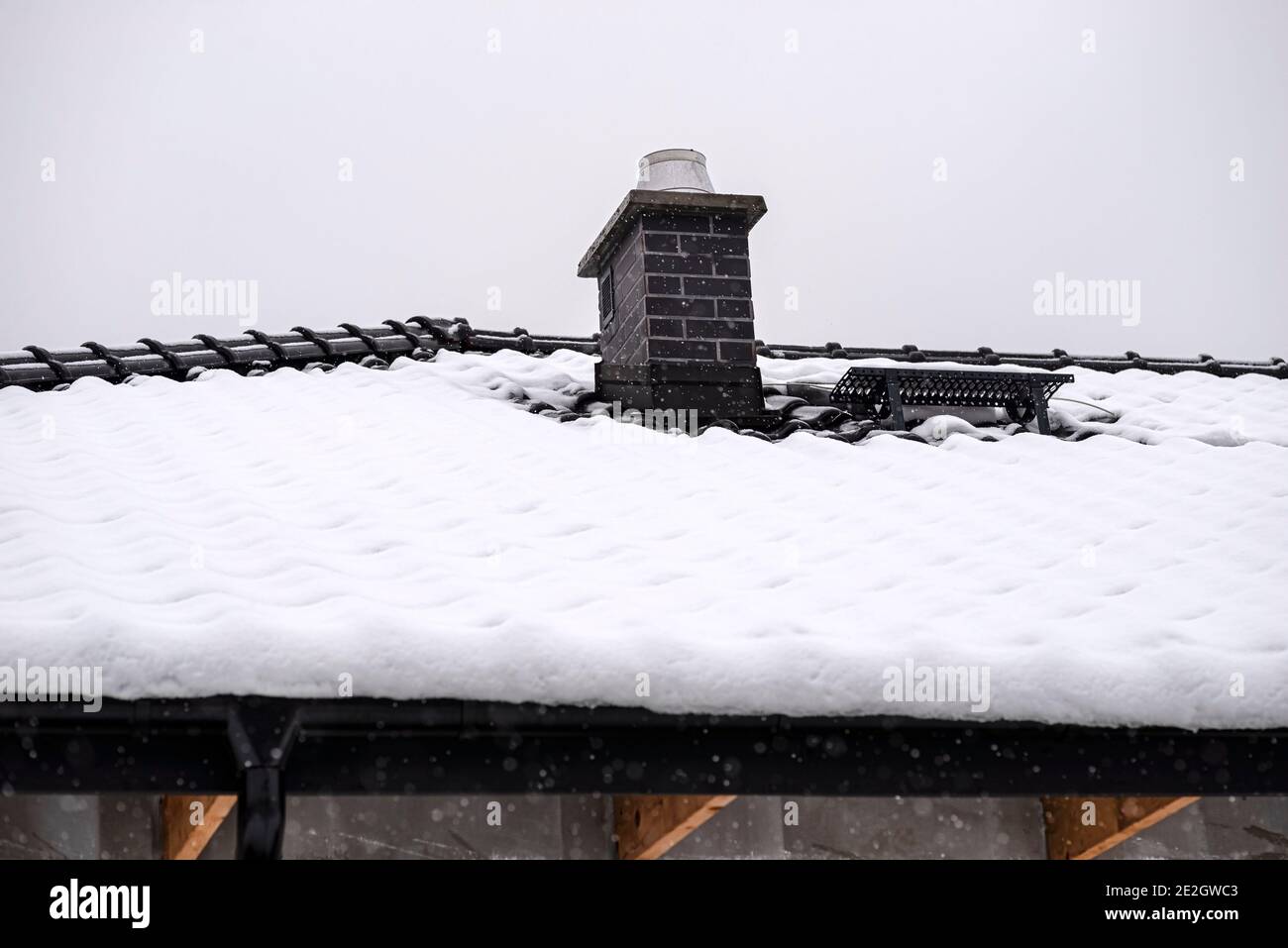 Landing at snowfall hi-res stock photography and images - Alamy