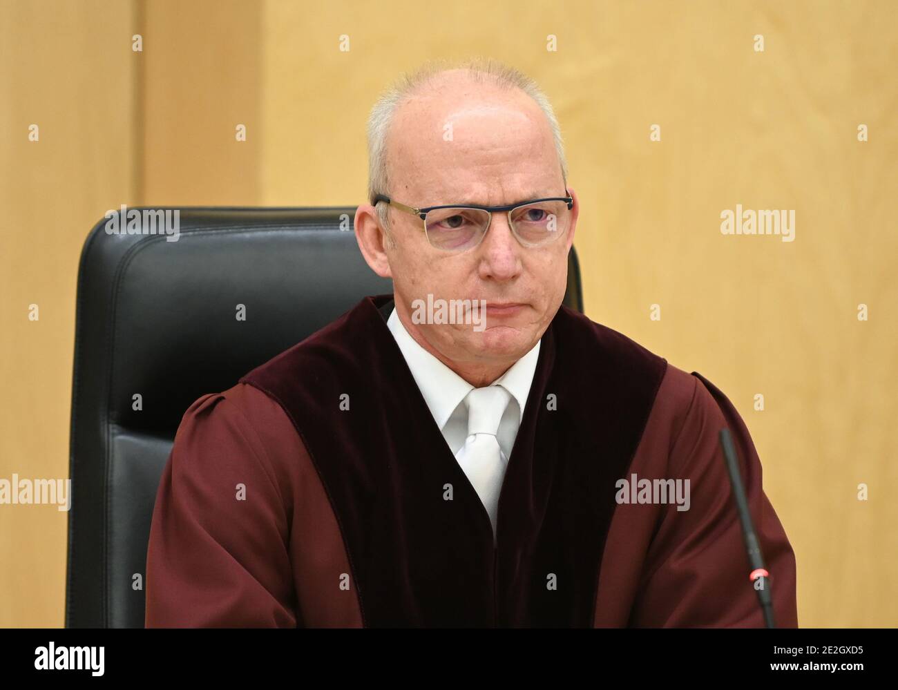 Judge and the assassin hi-res stock photography and images - Alamy