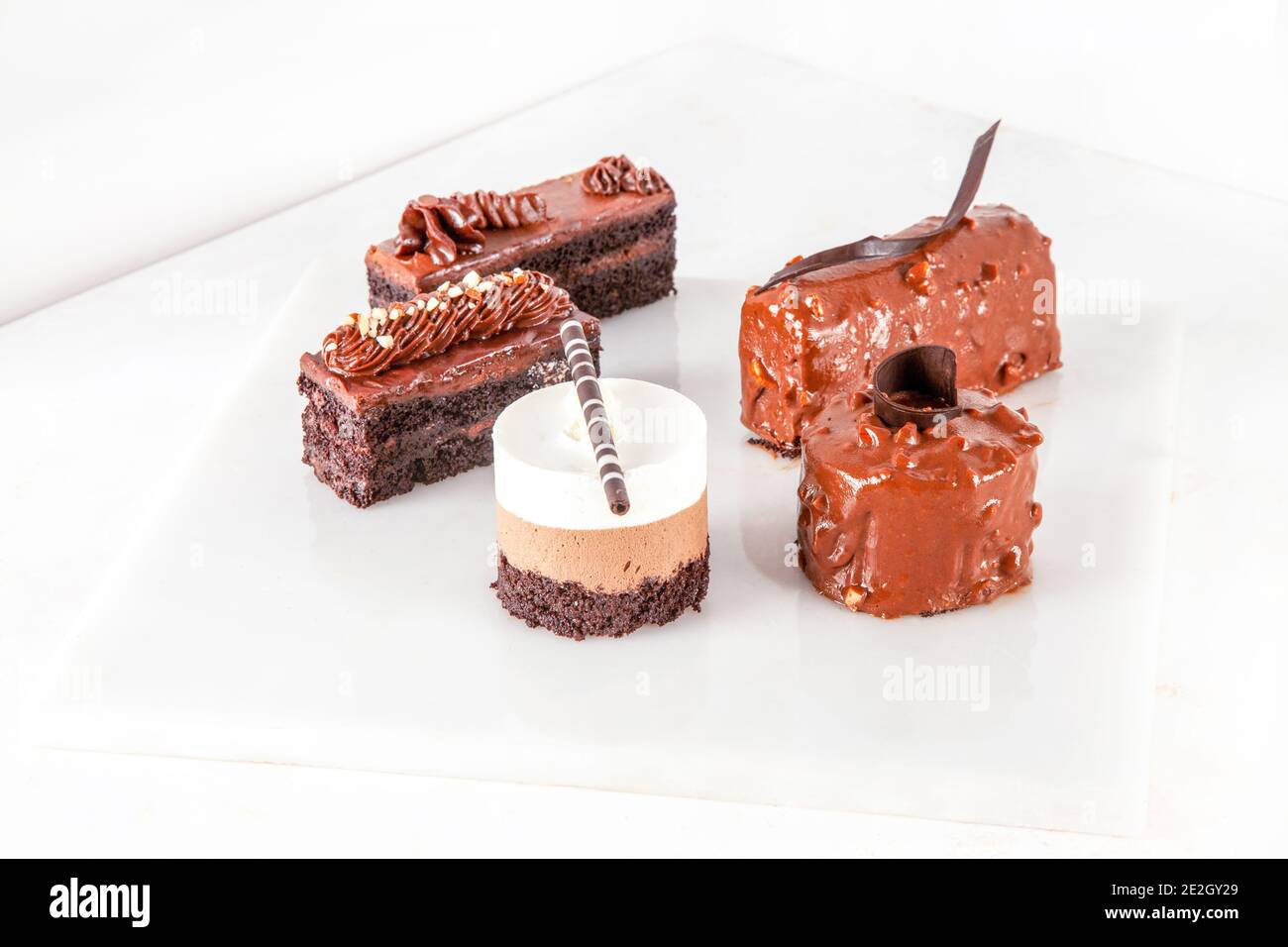 Cold chocolate pudding mousse cake pastries Stock Photo - Alamy