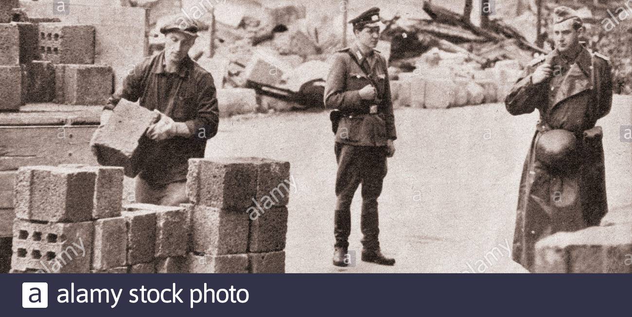 Germany Construction Workers Site High Resolution Stock Photography and ...