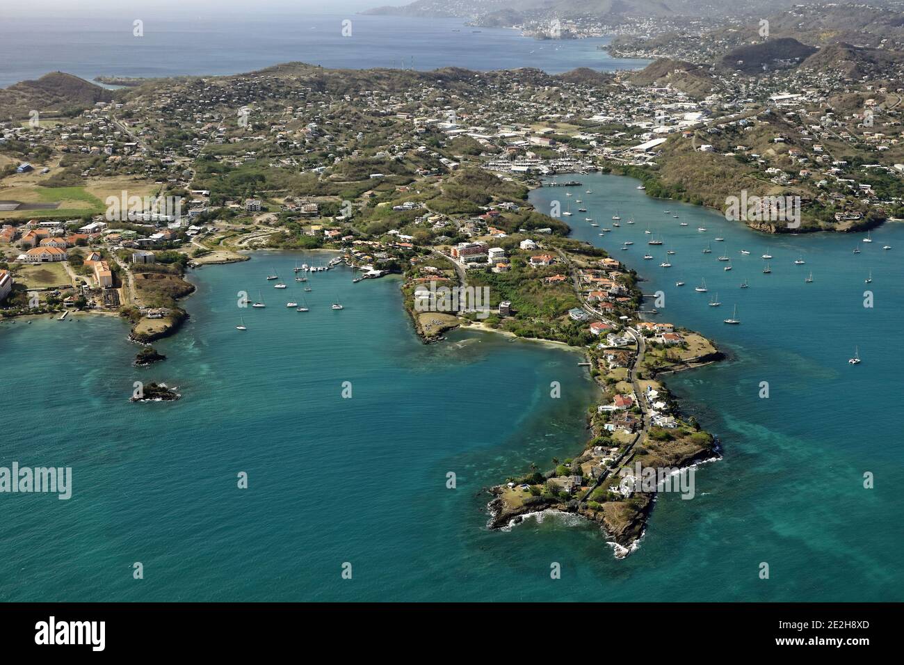 Aerial views of marinas hi-res stock photography and images - Alamy