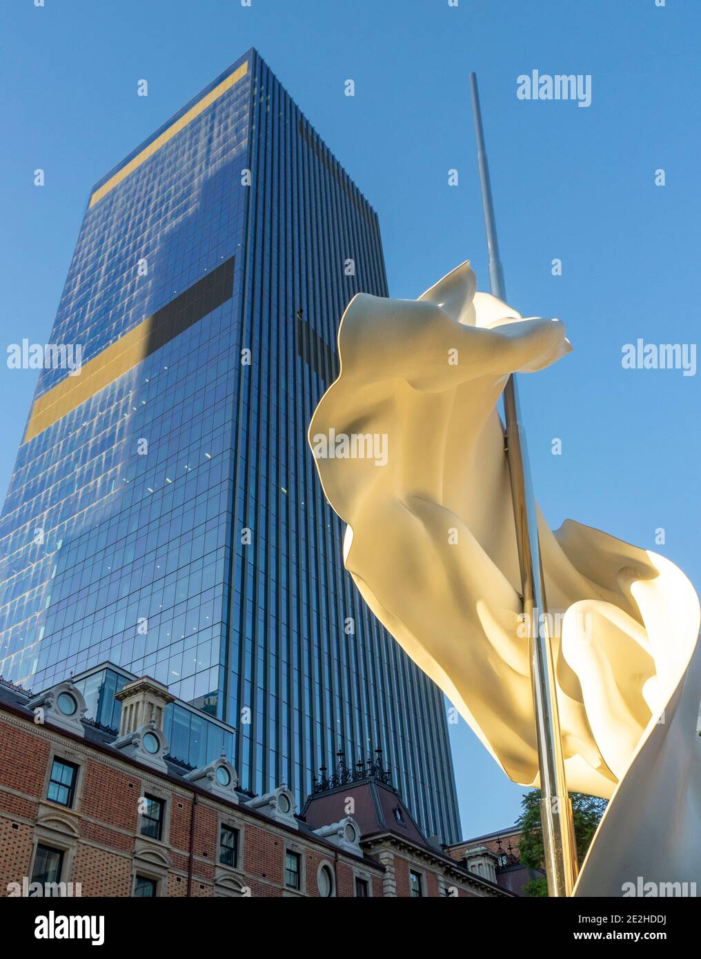 David Malcolm Justice Centre tower and sculpture Ascalon by artists ...