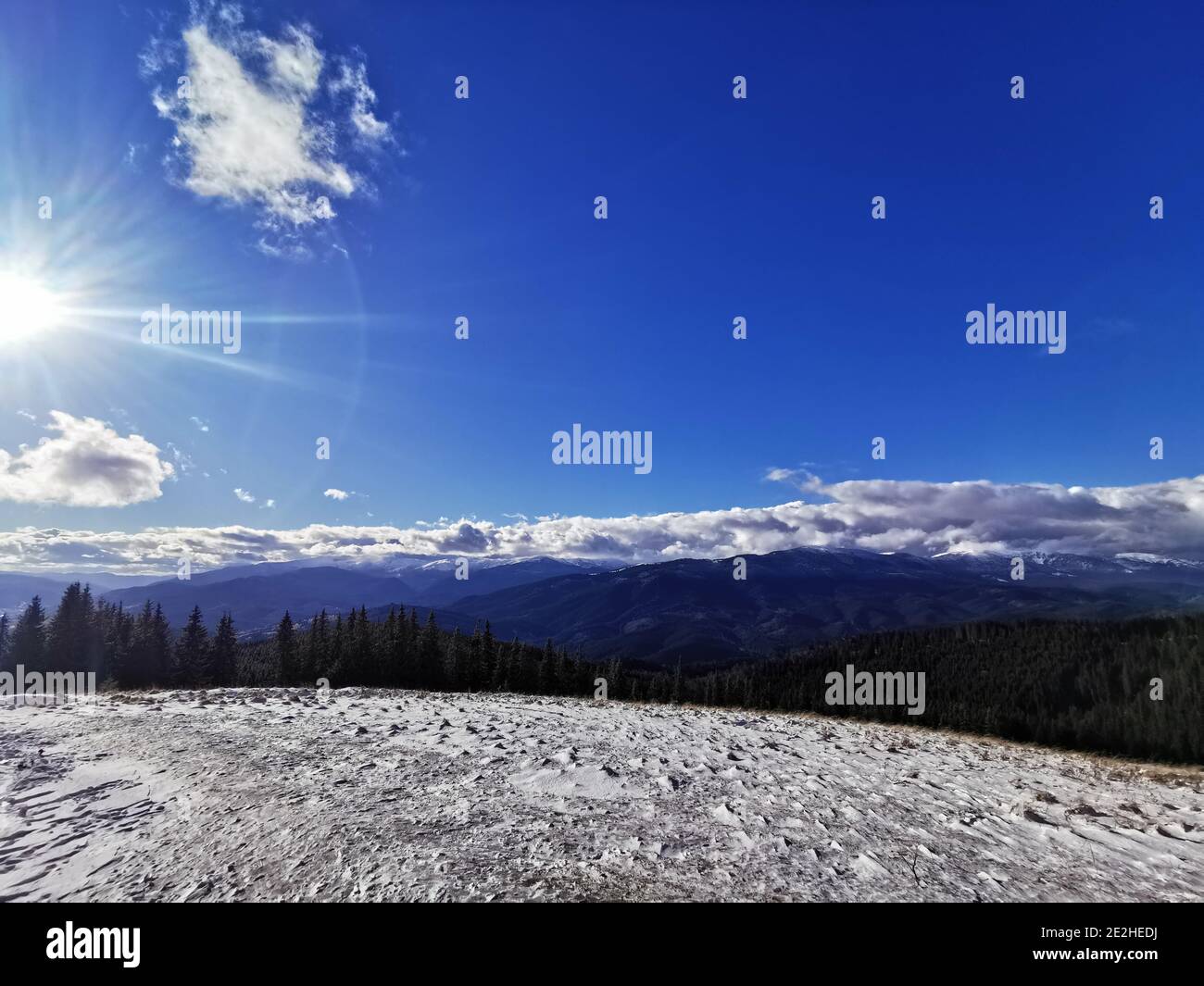 Flying snowman hi-res stock photography and images - Alamy