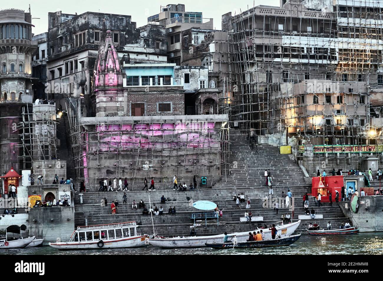 Indian scafolding hi-res stock photography and images - Alamy