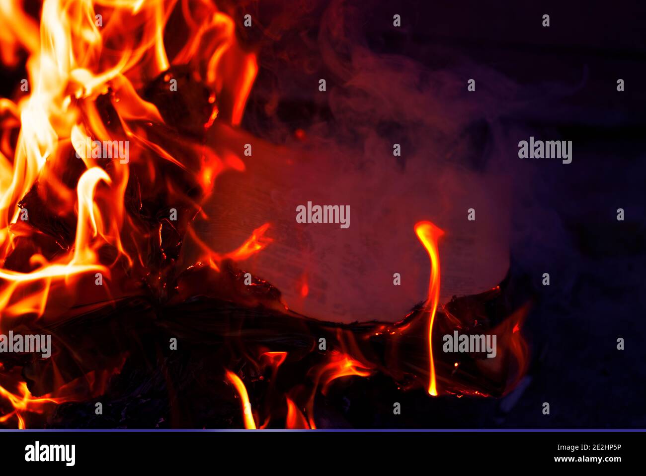 Burn documents hi-res stock photography and images - Alamy