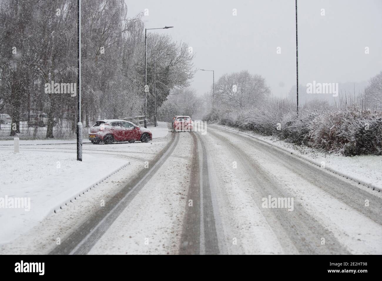 UK Weather: Doncaster, South Yorkshire - 14 January 2021 - Snow causes ...