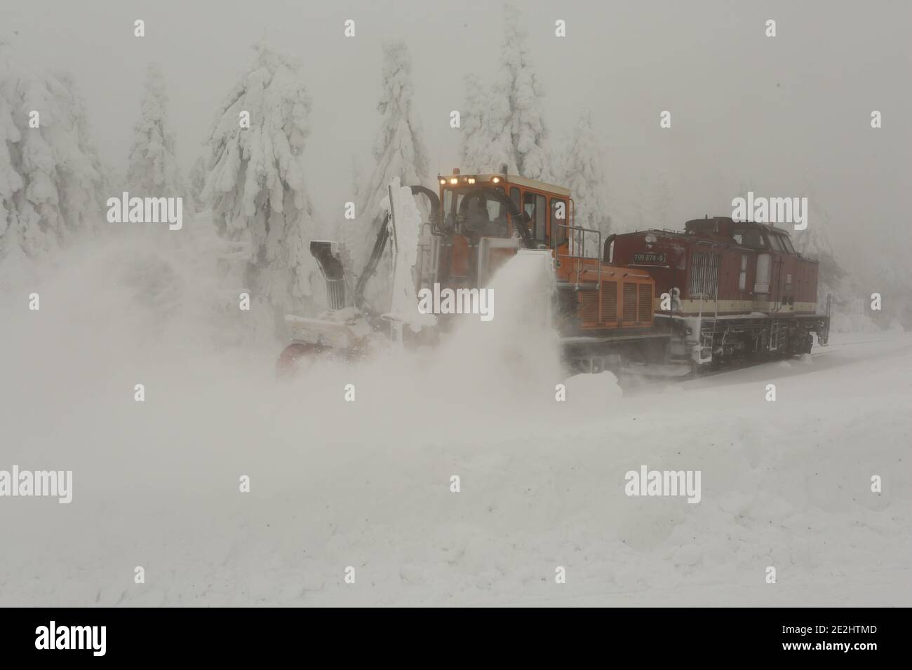 Snow blower train hi-res stock photography and images - Alamy