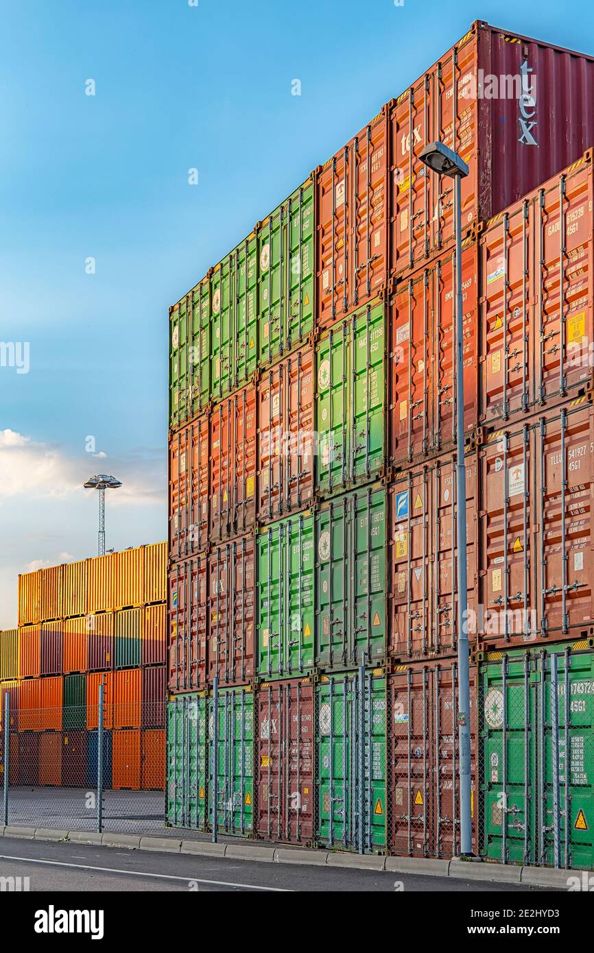 Cargo of containers hi-res stock photography and images - Alamy