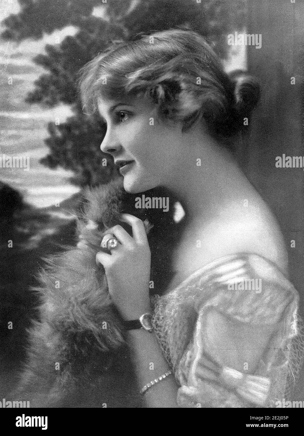 JEANNE EAGELS (1890-1929) American stage and film actress Stock Photo ...