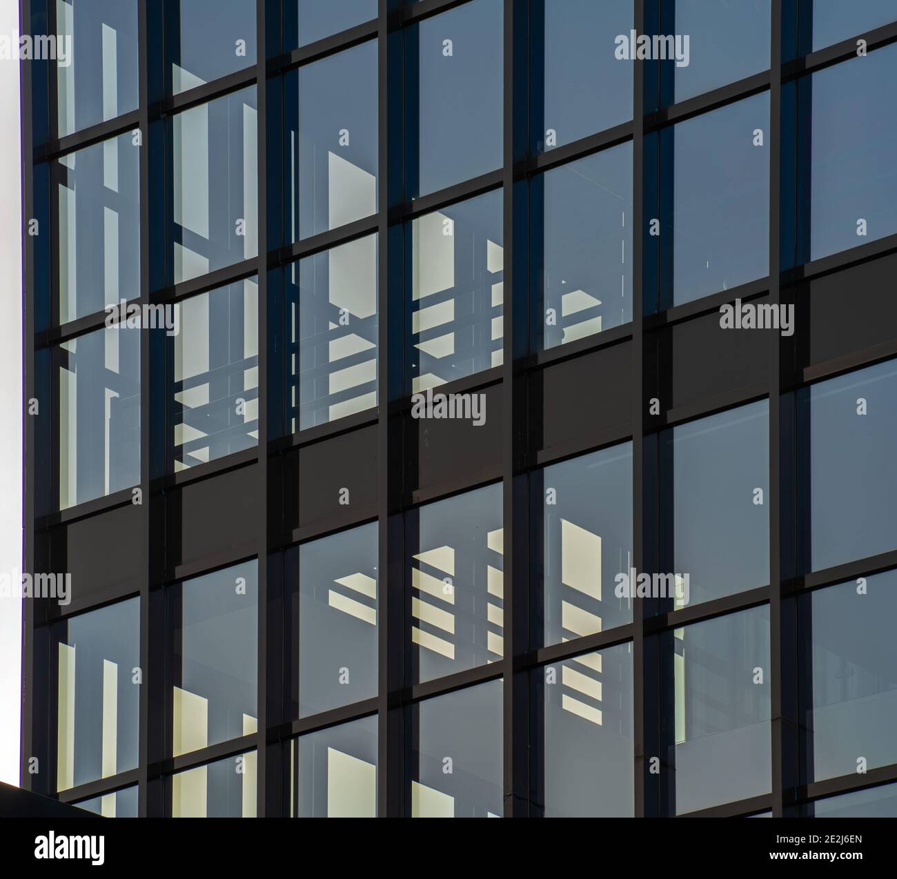 Ornamental structure building hi-res stock photography and images - Alamy