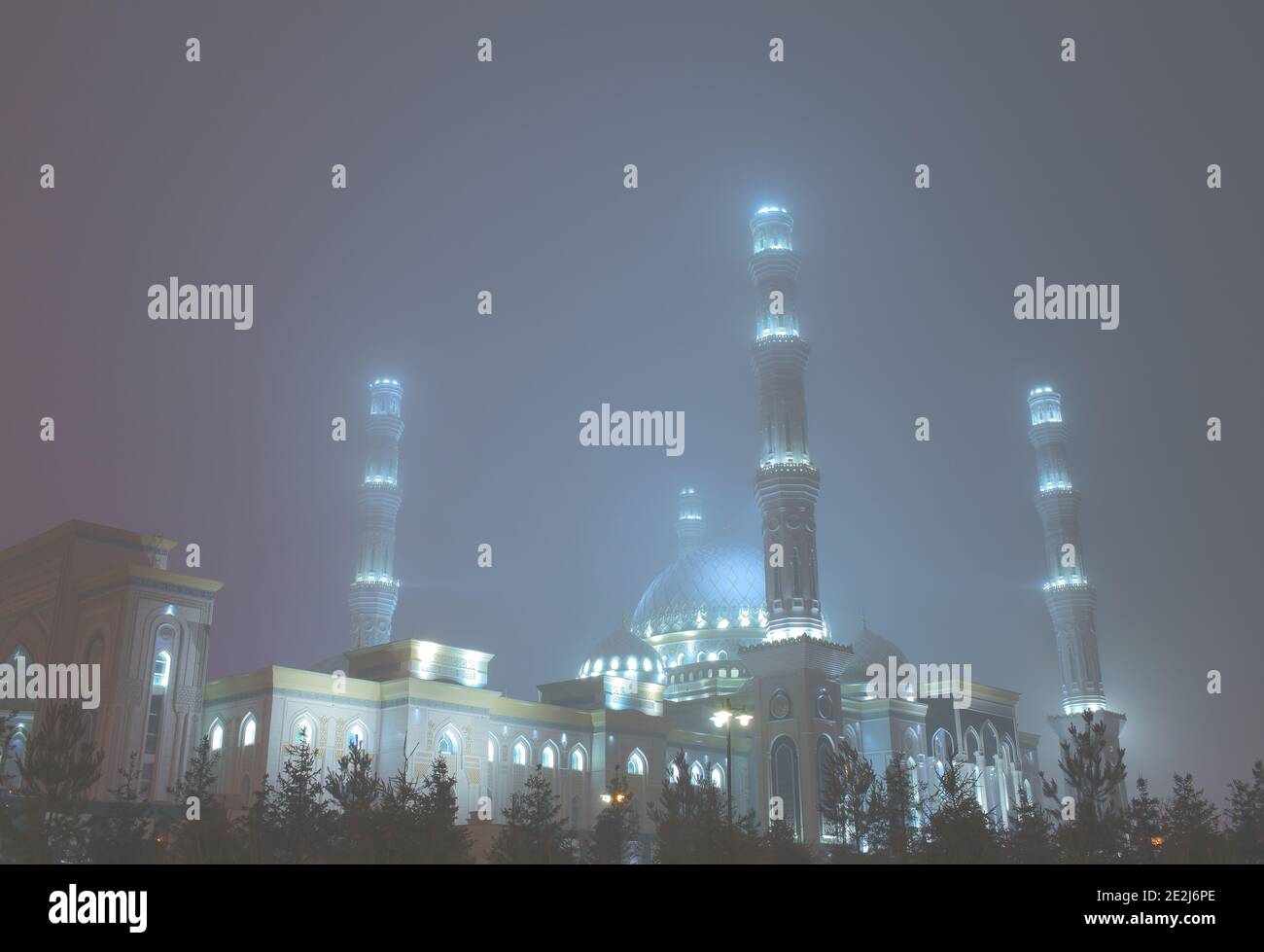 Night mosque in the haze weather Stock Photo - Alamy