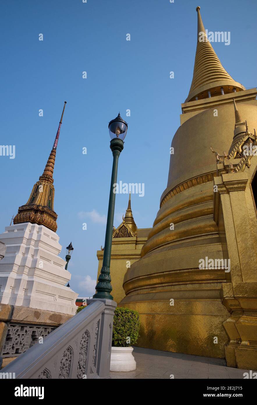 Thailand government buildings hi-res stock photography and images - Alamy