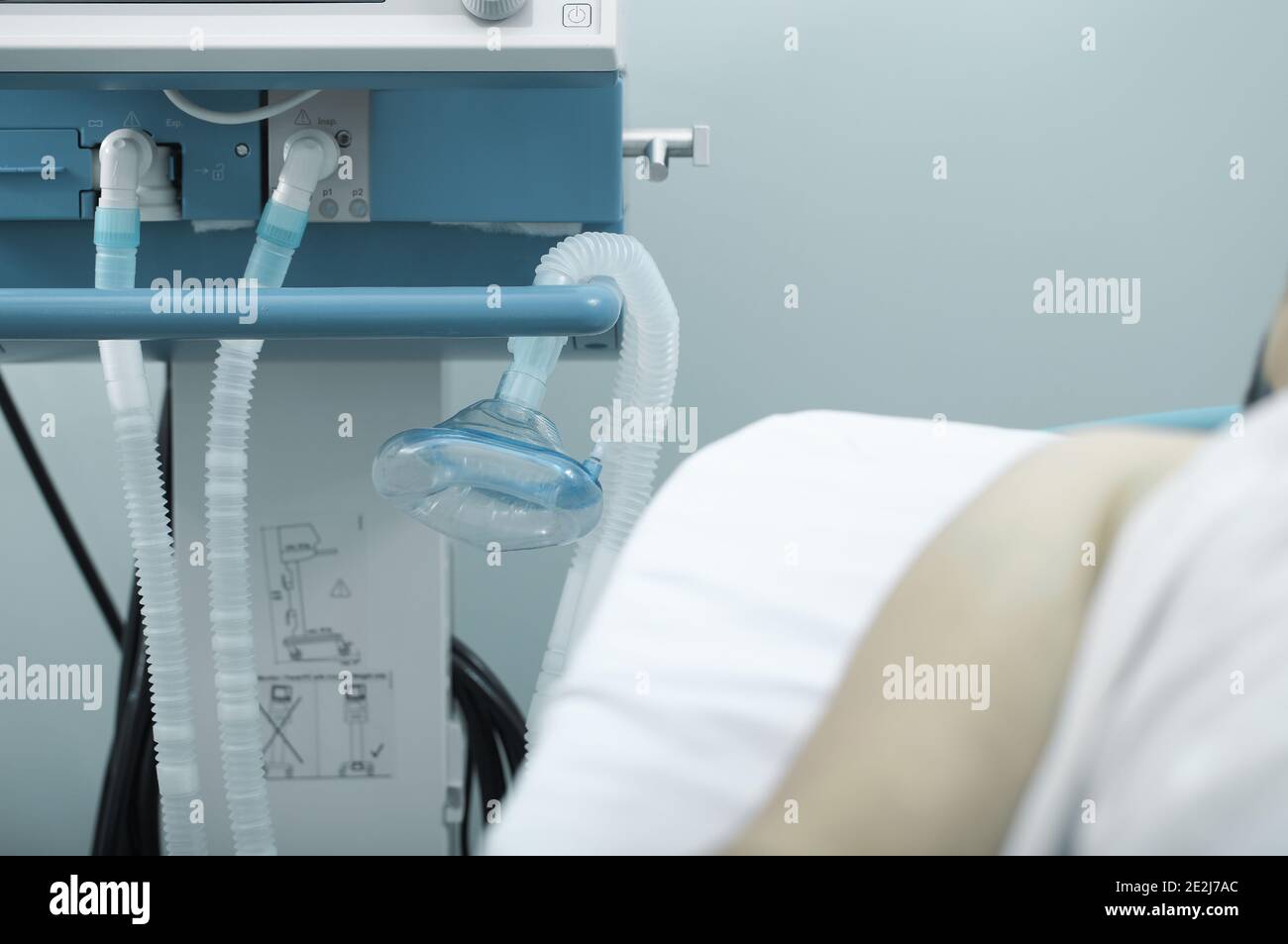 Icu patient hi-res stock photography and images - Alamy